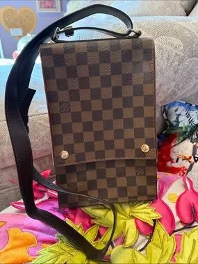 Louis Vuitton | Bags | Authentic Louis Vuitton Vintage 98 Damier Ebene ...